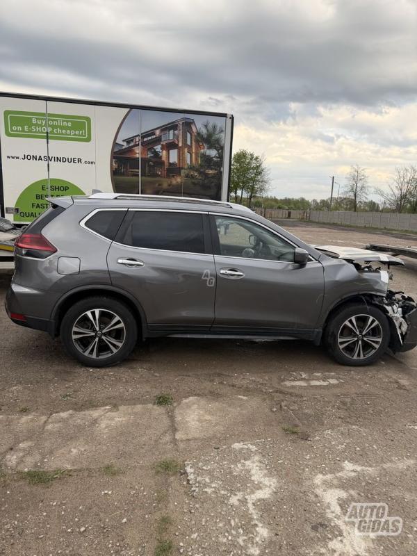 Nissan Rogue 2019 in Klaipeda, with an engine capacity of 2.50 L and mileage of 162 thousand km for 6300 €, photo 1 on AUTOMOTO.COM.LV