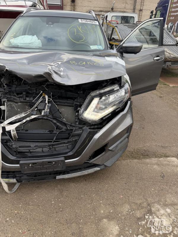 Nissan Rogue 2019 in Klaipeda, with an engine capacity of 2.50 L and mileage of 162 thousand km for 6300 €, photo 3 on AUTOMOTO.COM.LV