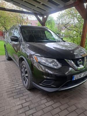 Green Nissan Rogue 2016 in Vilnius, with an engine capacity of 2.50 L and mileage of 174 thousand km for 3950 €, photo  on AUTOMOTO.COM.LV