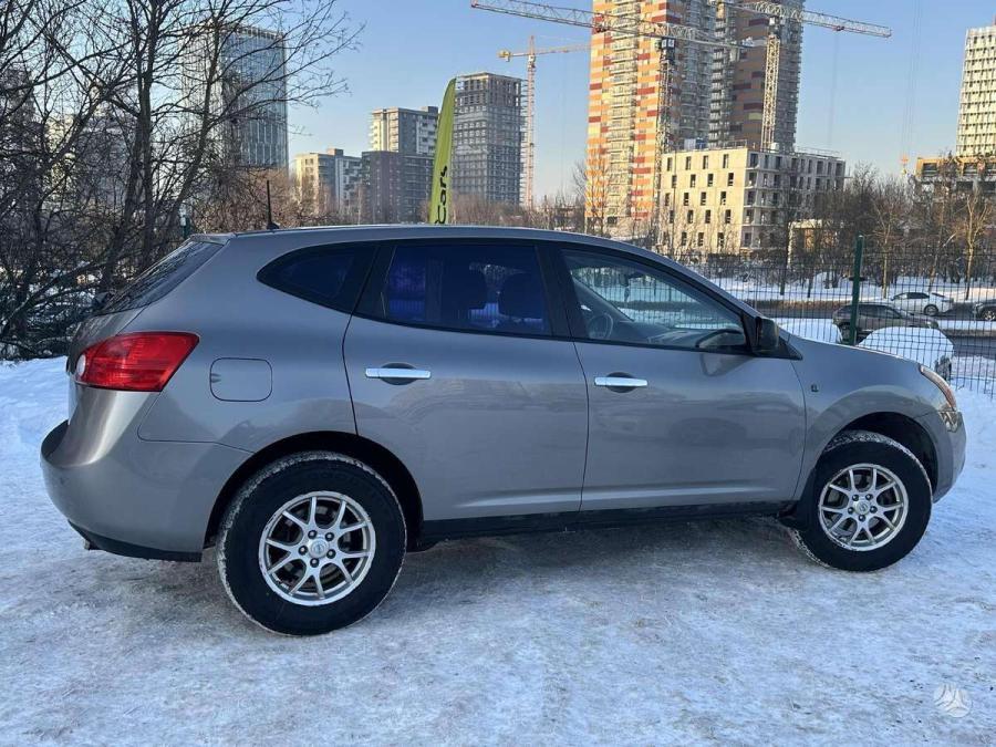 Pelēks Nissan Rogue 2011 Viļņa, ar dzinēja tilpumu 2.50 L un nobraukumu 146 tūkst. km par 4200 €, foto 7 vietnē AUTOMOTO.COM.LV