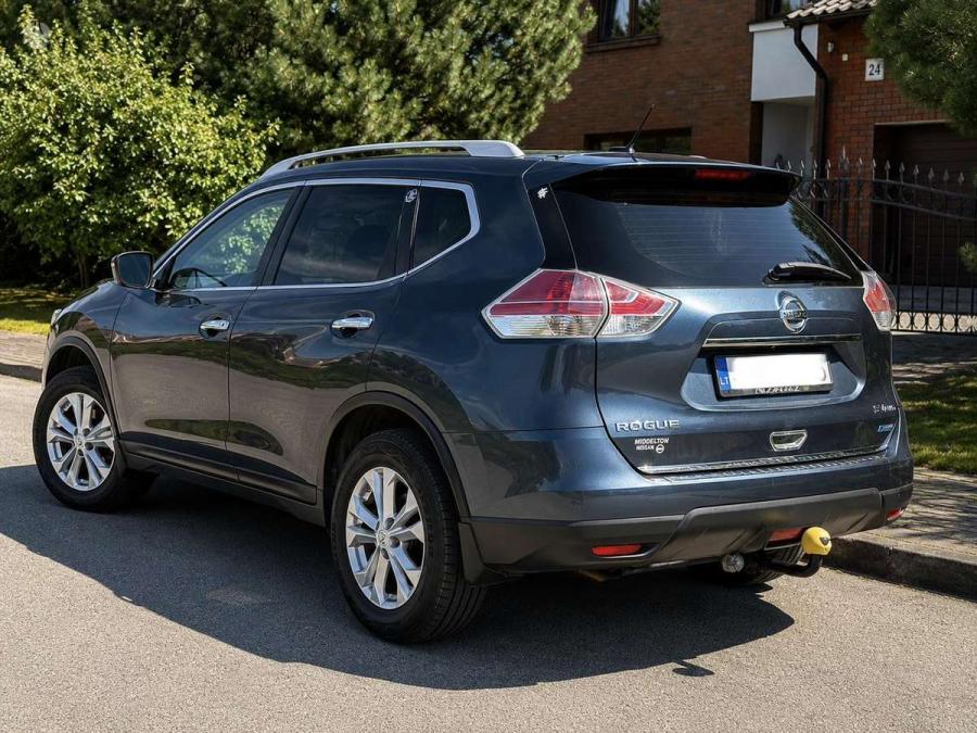 Grey Nissan Rogue 2015 in Klaipeda, with an engine capacity of 2.49 L and mileage of 154 thousand km for 8500 €, photo 5 on AUTOMOTO.COM.LV