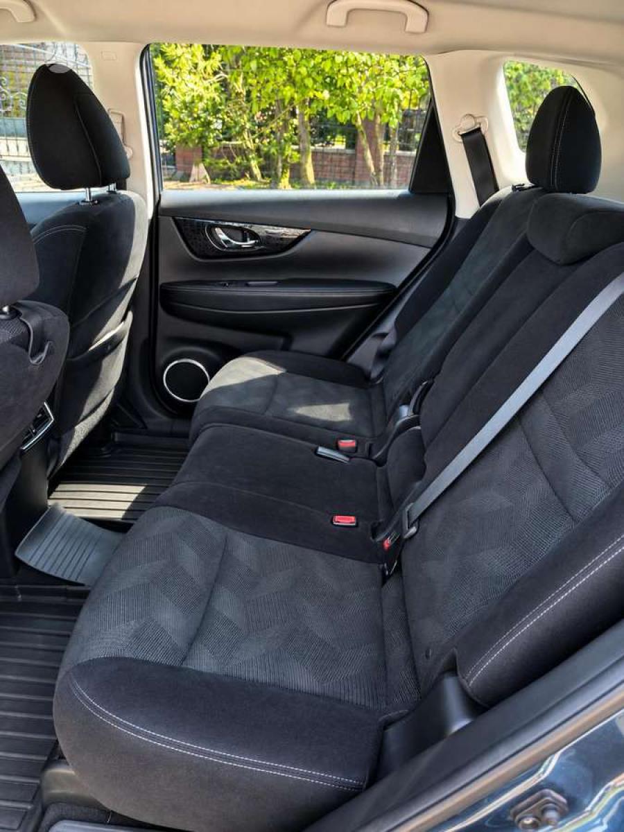 Grey Nissan Rogue 2015 in Klaipeda, with an engine capacity of 2.49 L and mileage of 154 thousand km for 8500 €, photo 8 on AUTOMOTO.COM.LV