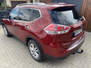 Red Nissan Rogue 2015 in Vilnius, with an engine capacity of 2.50 L and mileage of 147 thousand km for 7500 €, photo 4 on AUTOMOTO.COM.LV