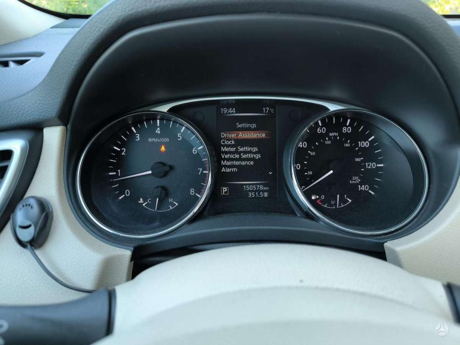 Sarkans Nissan Rogue 2015 Šauļi, ar dzinēja tilpumu 2.49 L un nobraukumu 151 tūkst. km par 8100 €, foto 10 vietnē AUTOMOTO.COM.LV
