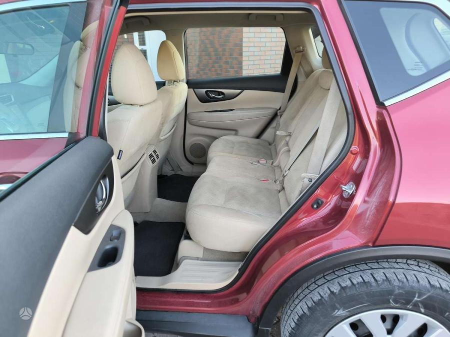 Sarkans Nissan Rogue 2015 Šauļi, ar dzinēja tilpumu 2.49 L un nobraukumu 151 tūkst. km par 8100 €, foto 12 vietnē AUTOMOTO.COM.LV