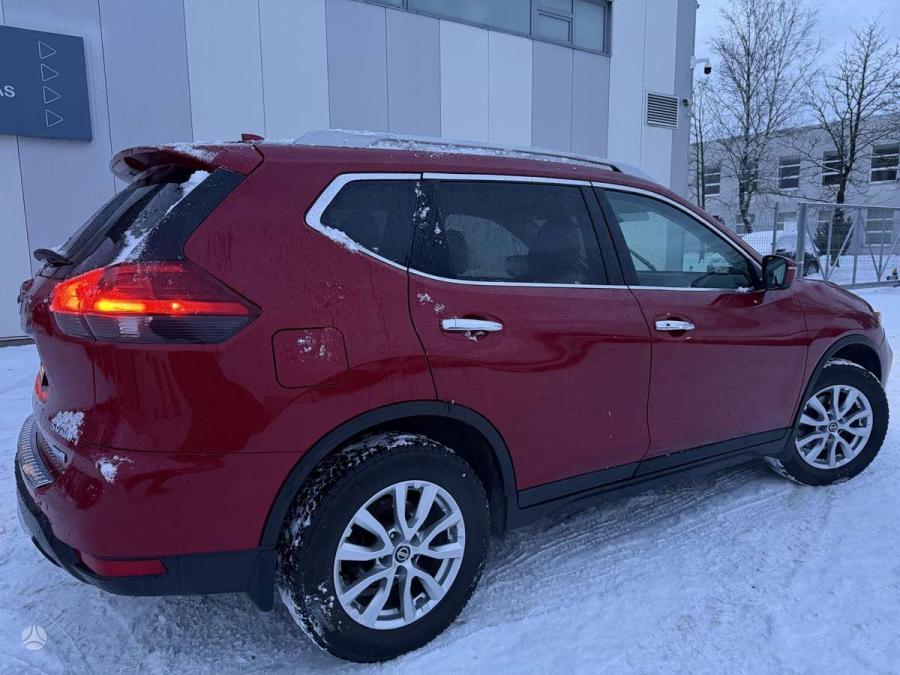 Sarkans Nissan Rogue 2017 Kauņa, ar dzinēja tilpumu 2.00 L un nobraukumu 180 tūkst. km par 8950 €, foto 24 vietnē AUTOMOTO.COM.LV