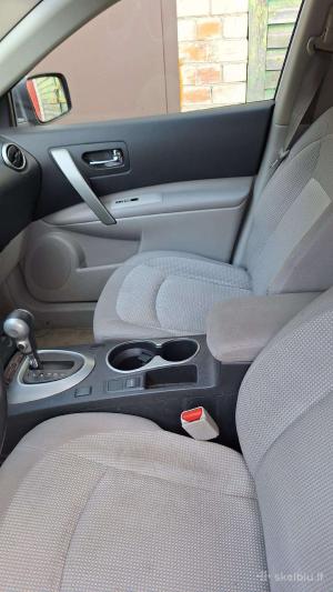 Balts Nissan Rogue 2012 Viļņa, ar dzinēja tilpumu 2.50 L un nobraukumu 167 tūkst. km par 3000 €, foto  vietnē AUTOMOTO.COM.LV