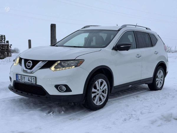 White Nissan Rogue 2015 in Kaunas, with an engine capacity of 2.49 L and mileage of 145 thousand km for 7750 €, photo 8 on AUTOMOTO.COM.LV