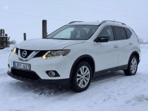 White Nissan Rogue 2015 in Kaunas, with an engine capacity of 2.49 L and mileage of 145 thousand km for 7750 €, photo 8 on AUTOMOTO.COM.LV