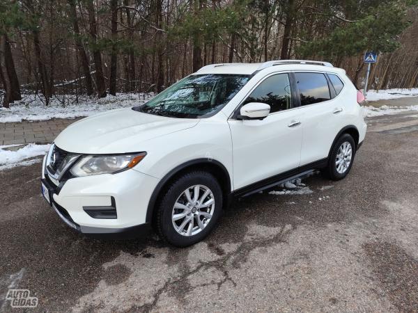 White Nissan Rogue 2017 in Vilnius, with an engine capacity of 2.50 L and mileage of 119 thousand km for 8300 €, photo 2 on AUTOMOTO.COM.LV
