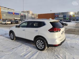 White Nissan Rogue 2017 in Vilnius, with an engine capacity of 2.50 L and mileage of 119 thousand km for 8300 €, photo 4 on AUTOMOTO.COM.LV