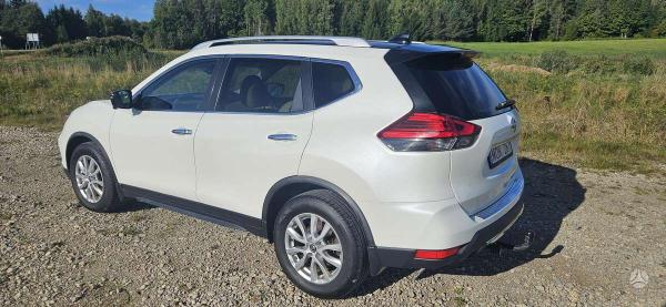 Balts Nissan Rogue 2017 Telšiai, ar dzinēja tilpumu 2.49 L un nobraukumu 117 tūkst. km par 10650 €, foto 7 vietnē AUTOMOTO.COM.LV
