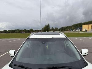 White Nissan Rogue 2017 in Gargzdai, with an engine capacity of 2.50 L and mileage of 159 thousand km for 9500 €, photo 21 on AUTOMOTO.COM.LV