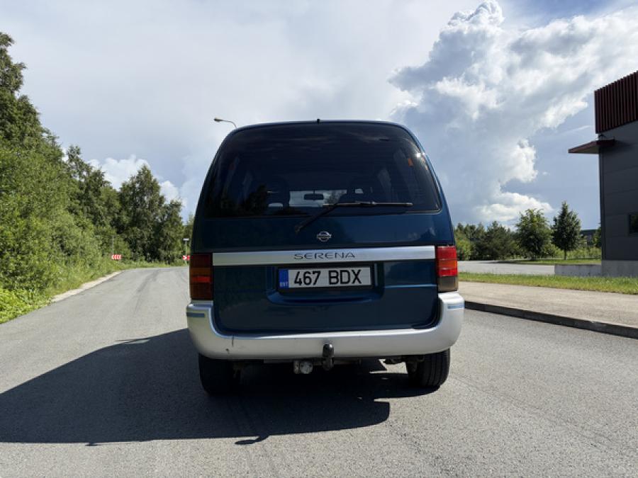 Zils Nissan Serena 1999 Tallina, ar dzinēja tilpumu 1.60 L un nobraukumu 205 tūkst. km par 3900 €, foto 6 vietnē AUTOMOTO.COM.LV