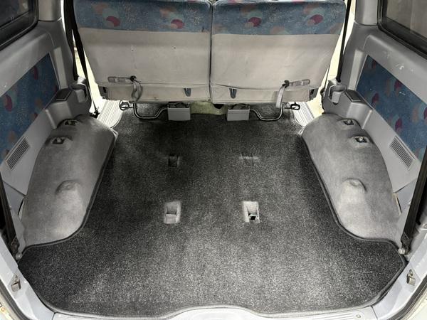 Blue Nissan Serena 1999 in Tallinn, with an engine capacity of 1.60 L and mileage of 205 thousand km for 3900 €, photo 8 on AUTOMOTO.COM.LV