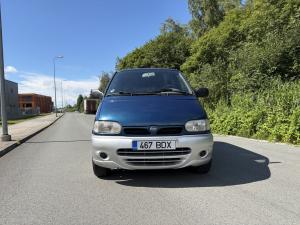Zils Nissan Serena 1999 Tallina, ar dzinēja tilpumu 1.60 L un nobraukumu 205 tūkst. km par 3900 €, foto 14 vietnē AUTOMOTO.COM.LV