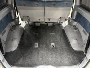 Zils Nissan Serena 1999 Tallina, ar dzinēja tilpumu 1.60 L un nobraukumu 205 tūkst. km par 3900 €, foto 20 vietnē AUTOMOTO.COM.LV