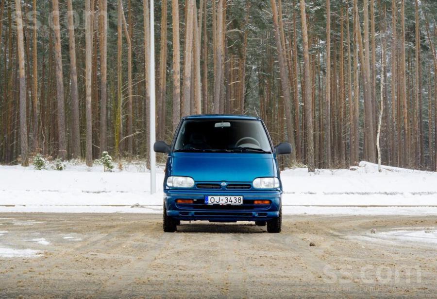 Zils Nissan Serena 1995 Rīga, ar dzinēja tilpumu 2.30 L un nobraukumu 242 tūkst. km par 5990 €, foto 3 vietnē AUTOMOTO.COM.LV
