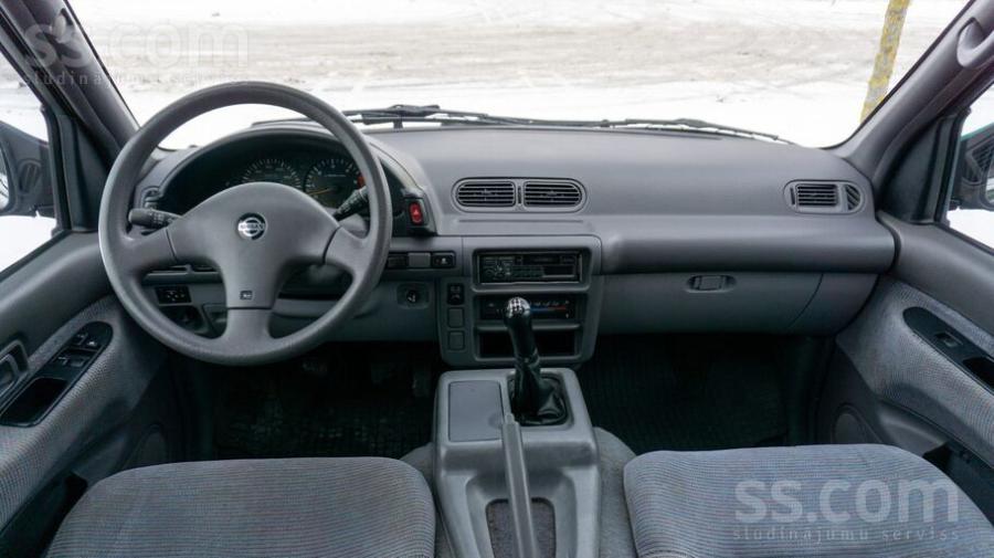 Zils Nissan Serena 1995 Rīga, ar dzinēja tilpumu 2.30 L un nobraukumu 242 tūkst. km par 5990 €, foto 12 vietnē AUTOMOTO.COM.LV