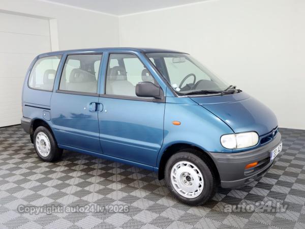 Blue Nissan Serena 1995 in Tallinn, with an engine capacity of 1.60 L and mileage of 248 thousand km for 1499 €, photo 1 on AUTOMOTO.COM.LV