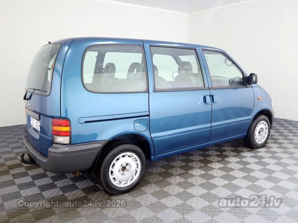 Blue Nissan Serena 1995 in Tallinn, with an engine capacity of 1.60 L and mileage of 248 thousand km for 1499 €, photo 3 on AUTOMOTO.COM.LV