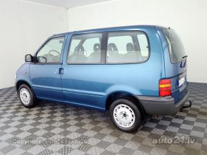 Blue Nissan Serena 1995 in Tallinn, with an engine capacity of 1.60 L and mileage of 248 thousand km for 1499 €, photo 4 on AUTOMOTO.COM.LV