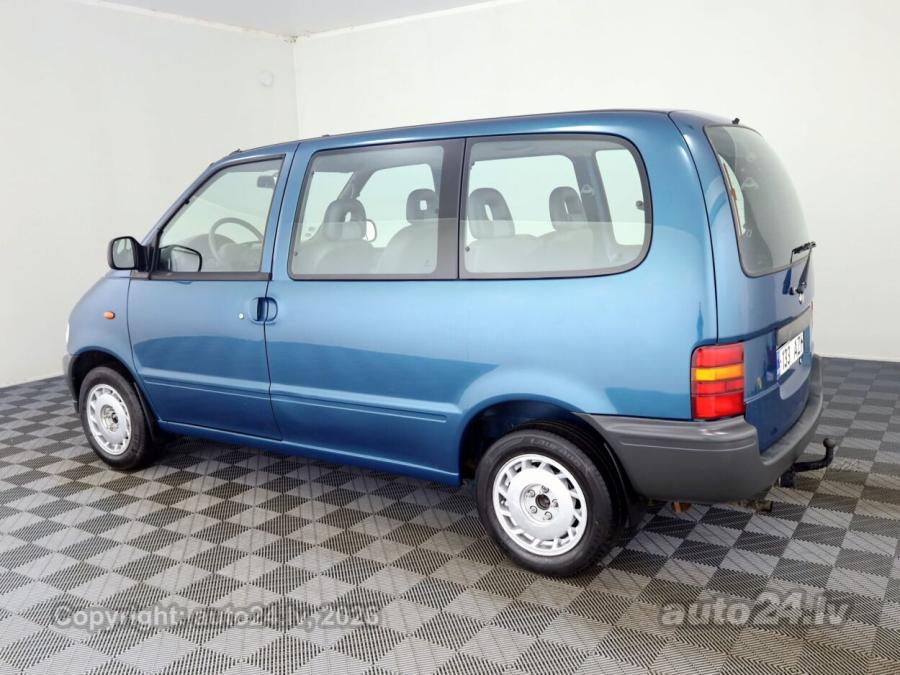Blue Nissan Serena 1995 in Tallinn, with an engine capacity of 1.60 L and mileage of 248 thousand km for 1499 €, photo 4 on AUTOMOTO.COM.LV