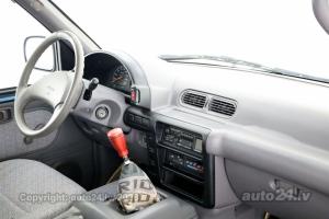 Blue Nissan Serena 1995 in Tallinn, with an engine capacity of 1.60 L and mileage of 248 thousand km for 1499 €, photo 5 on AUTOMOTO.COM.LV