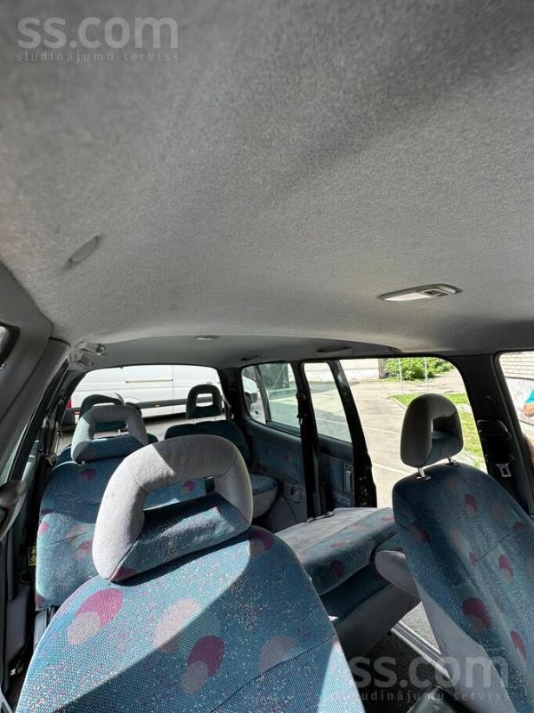 Zaļš Nissan Serena 2000 Rīga, ar dzinēja tilpumu 1.60 L un nobraukumu 150 tūkst. km par 1200 €, foto 5 vietnē AUTOMOTO.COM.LV