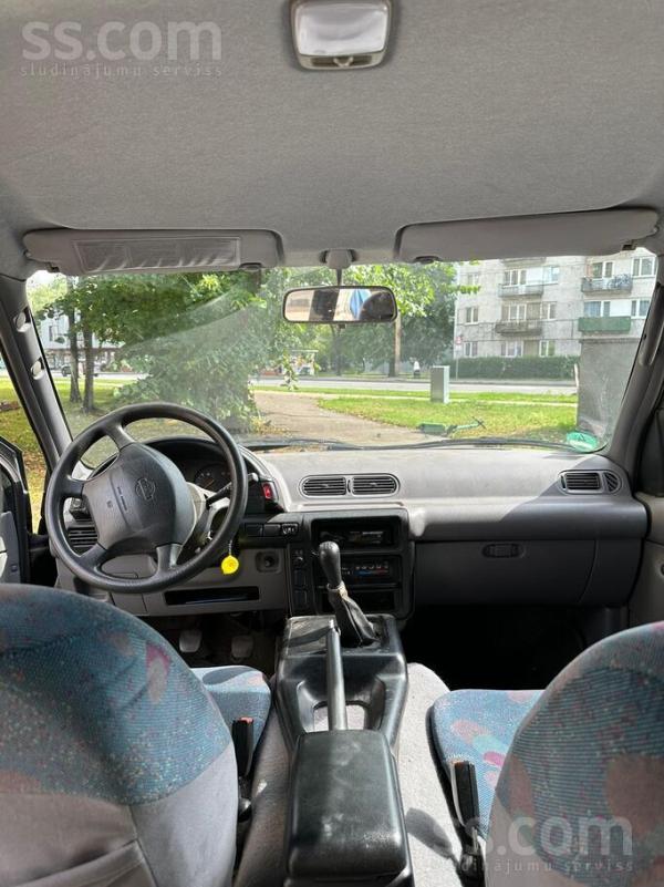 Zaļš Nissan Serena 2000 Rīga, ar dzinēja tilpumu 1.60 L un nobraukumu 150 tūkst. km par 1200 €, foto 6 vietnē AUTOMOTO.COM.LV