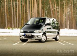 Зеленый Ниссан Серена 2000 в Рига, объемом двигателя 1.60 л и пробегом 150 тыс. км за 3990 €, фото  на AUTOMOTO.COM.LV