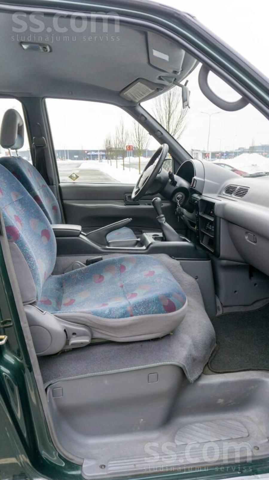 Green Nissan Serena 2000 in Riga, with an engine capacity of 1.60 L and mileage of 150 thousand km for 3990 €, photo 21 on AUTOMOTO.COM.LV