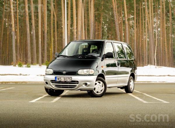 Zaļš Nissan Serena 2000 Rīga, ar dzinēja tilpumu 1.60 L un nobraukumu 150 tūkst. km par 3591 €, foto 1 vietnē AUTOMOTO.COM.LV