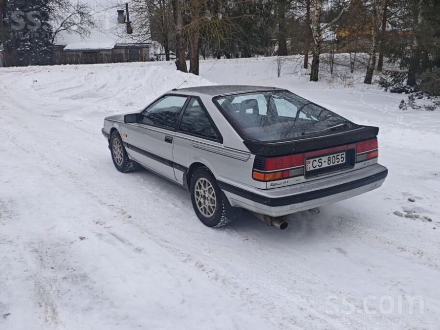 Pelēks Nissan Silvia 1988 Jēkabpils, ar dzinēja tilpumu 1.80 L un nobraukumu 250 tūkst. km par 4800 €, foto 4 vietnē AUTOMOTO.COM.LV