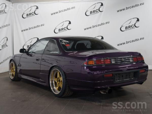 Violets Nissan Silvia 1994 Rīga, ar dzinēja tilpumu 2.00 L un nobraukumu 240 tūkst. km par 29880 €, foto 5 vietnē AUTOMOTO.COM.LV