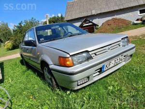 Pelēks Nissan Sunny 1990 Madona, ar dzinēja tilpumu 1.60 L un nobraukumu 274 tūkst. km par 600 €, foto  vietnē AUTOMOTO.COM.LV
