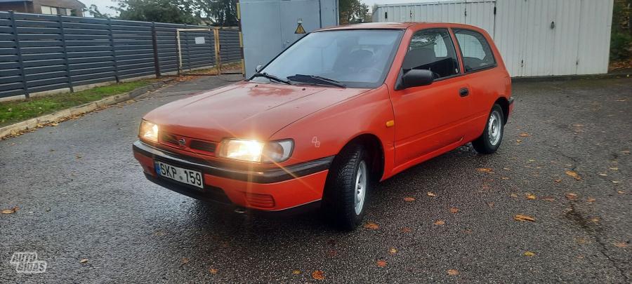 Sarkans Nissan Sunny 1993 Kauņa, ar dzinēja tilpumu 2.00 L un nobraukumu 182 tūkst. km par 777 €, foto 1 vietnē AUTOMOTO.COM.LV