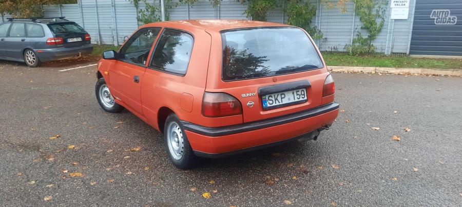 Sarkans Nissan Sunny 1993 Kauņa, ar dzinēja tilpumu 2.00 L un nobraukumu 182 tūkst. km par 777 €, foto 3 vietnē AUTOMOTO.COM.LV