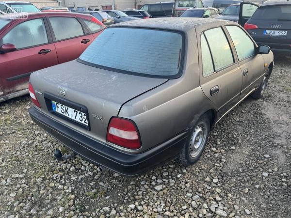 Nissan Sunny 1992 in Siauliai, with an engine capacity of 1.40 L and mileage of 226 thousand km for 550 €, photo 4 on AUTOMOTO.COM.LV