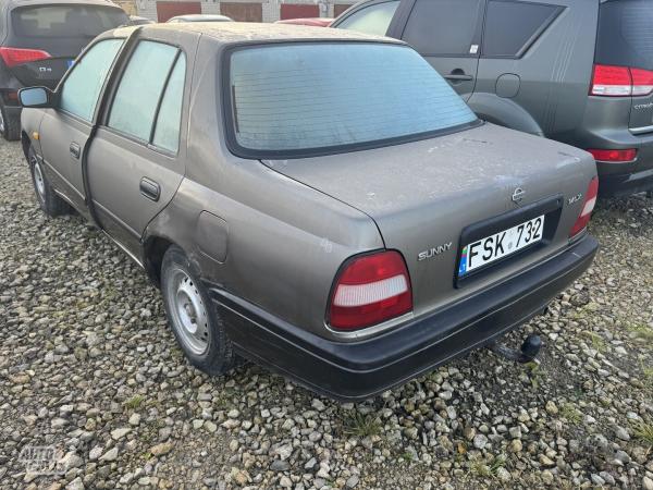 Nissan Sunny 1992 in Siauliai, with an engine capacity of 1.60 L and mileage of 111 thousand km for 550 €, photo 4 on AUTOMOTO.COM.LV