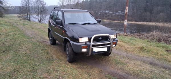 Melns Nissan Terrano 1995 Viļņa, ar dzinēja tilpumu 2.40 L un nobraukumu 265 tūkst. km par 4900 €, foto 2 vietnē AUTOMOTO.COM.LV
