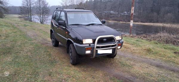 Melns Nissan Terrano 1995 Viļņa, ar dzinēja tilpumu 2.39 L un nobraukumu 265 tūkst. km par 4900 €, foto 1 vietnē AUTOMOTO.COM.LV