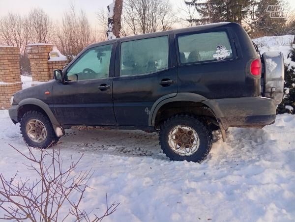 Melns Nissan Terrano 2005 Viļņa, ar dzinēja tilpumu 2.70 L un nobraukumu 270 tūkst. km par 4150 €, foto 4 vietnē AUTOMOTO.COM.LV