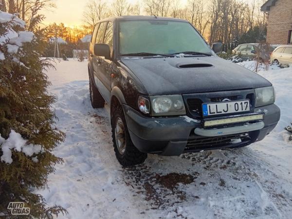 Melns Nissan Terrano 2005 Viļņa, ar dzinēja tilpumu 2.70 L un nobraukumu 270 tūkst. km par 4150 €, foto 5 vietnē AUTOMOTO.COM.LV
