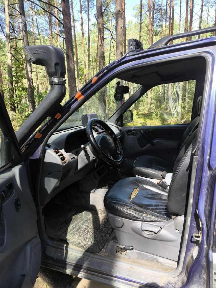Zils Nissan Terrano 1998 Lazdijai, ar dzinēja tilpumu 2.66 L un nobraukumu 3 tūkst. km par 2100 €, foto 3 vietnē AUTOMOTO.COM.LV