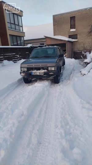 Ниссан Террано 1990 в Клайпеда, объемом двигателя 2.70 л и пробегом 250 тыс. км за 1000 €, фото  на AUTOMOTO.COM.LV