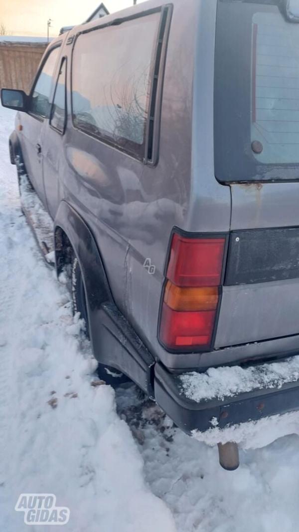 Nissan Terrano 1990 in Klaipeda, with an engine capacity of 2.70 L and mileage of 250 thousand km for 1000 €, photo 5 on AUTOMOTO.COM.LV