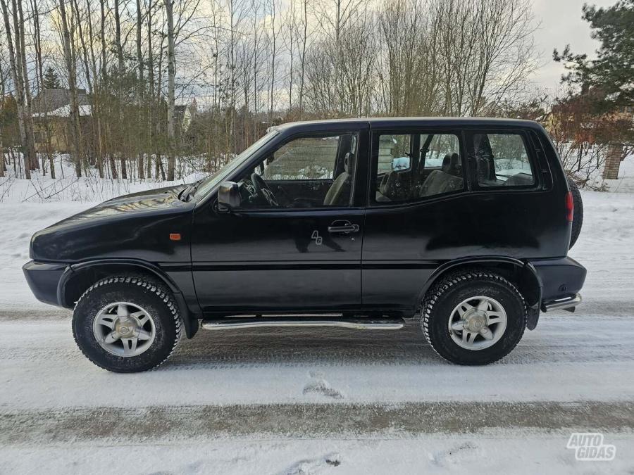 Nissan Terrano 1994 in Vilnius, with an engine capacity of 2.40 L and mileage of 240 thousand km for 2350 €, photo 1 on AUTOMOTO.COM.LV