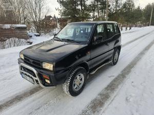 Nissan Terrano 1994 in Vilnius, with an engine capacity of 2.40 L and mileage of 240 thousand km for 2350 €, photo 2 on AUTOMOTO.COM.LV