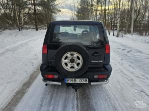 Nissan Terrano 1994 in Vilnius, with an engine capacity of 2.40 L and mileage of 240 thousand km for 2350 €, photo 6 on AUTOMOTO.COM.LV